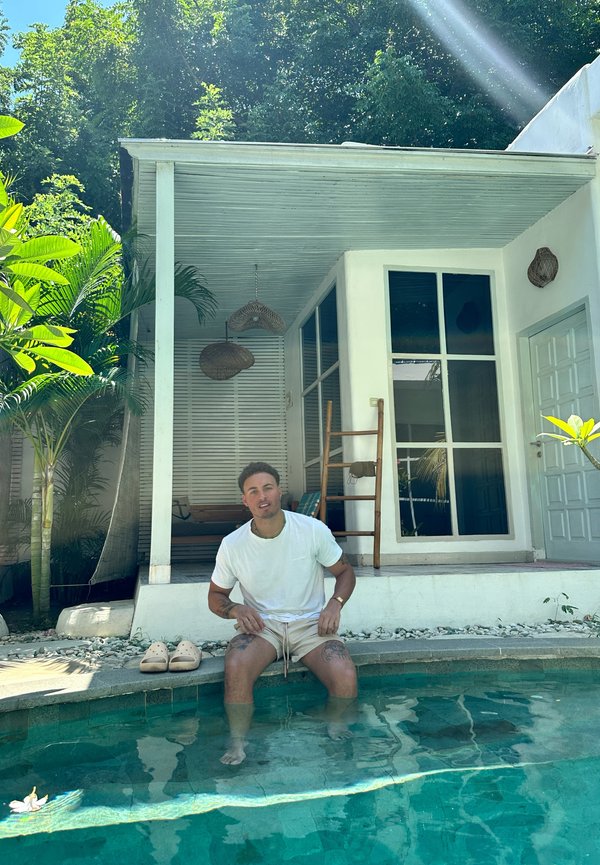 Crocs SPLASH GLOSSY STRAPPY - Badesandale - moon jelly/flieder - Zalando.at