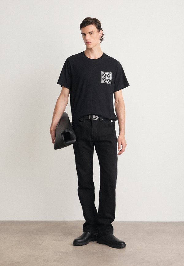 Calvin Klein Jeans LOGO TEE - Camiseta estampada - black/negro - Zalando.es