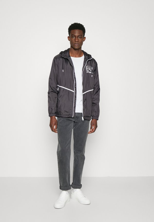 Napapijri RAINFOREST - Jakna za nošenje na otvorenom - black/crno ...