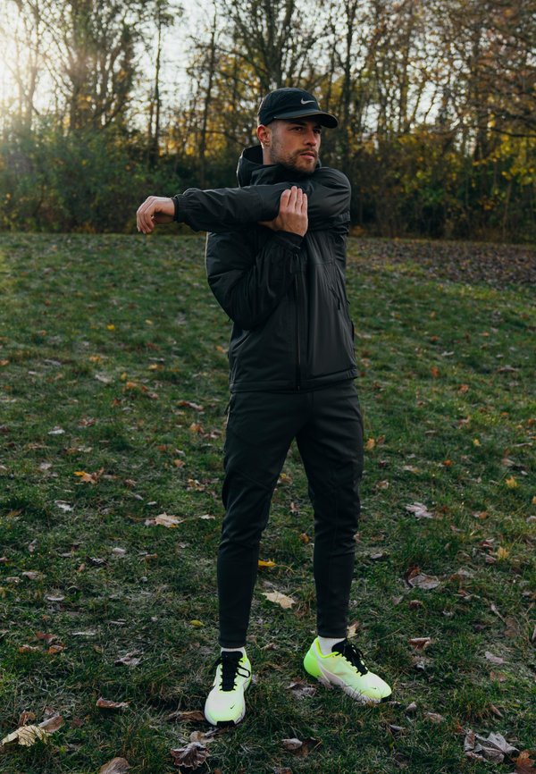 Nike Performance FORM - Trainingsjacke - black/silver/schwarz - Zalando.ch