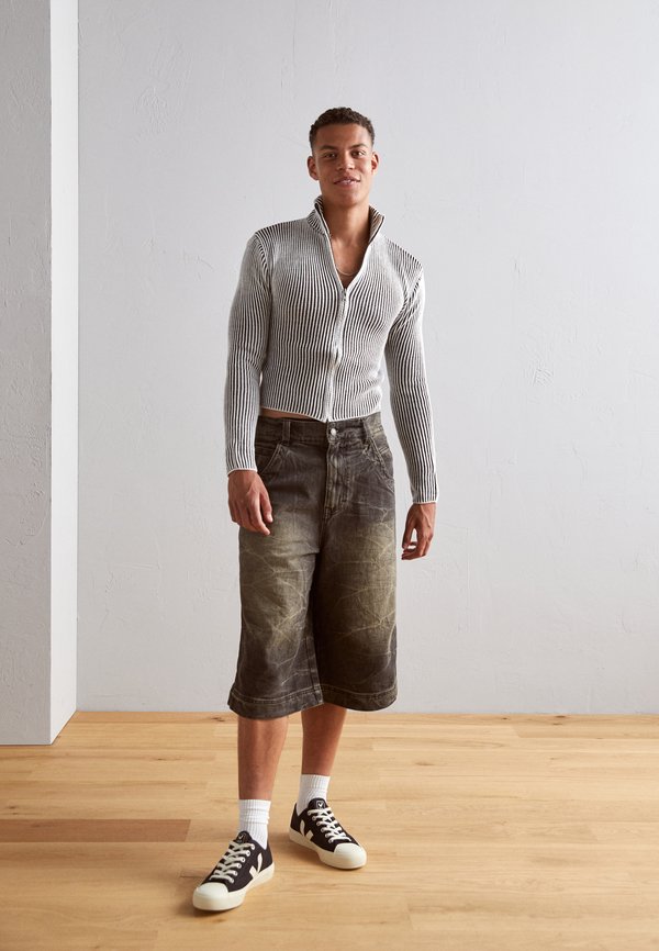 Veja WATA II - Joggesko - black/pierre/svart - Zalando.no