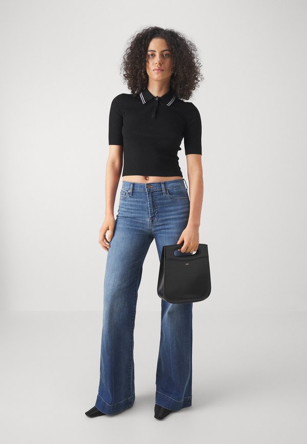 maje LILIONA - T-shirt med print - noir/svart - Zalando.se
