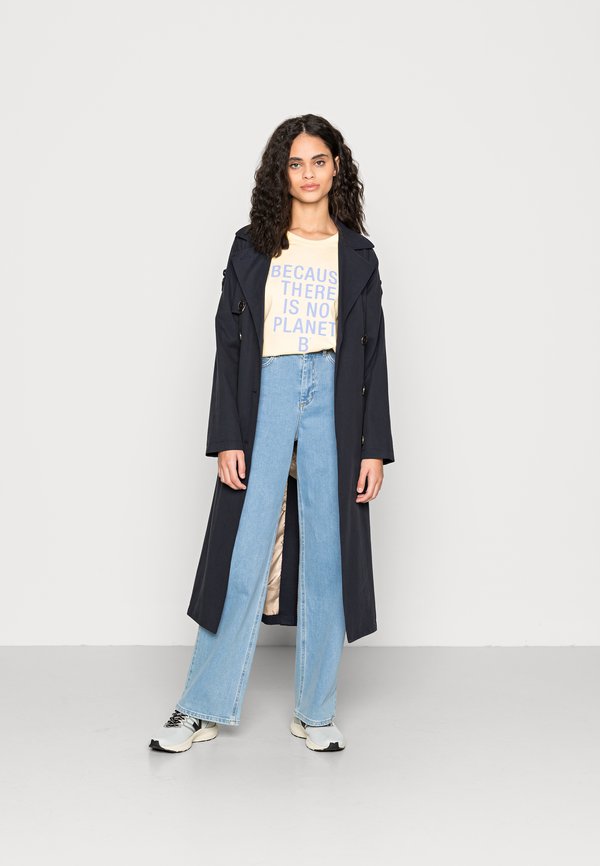 Levi's® SLACKER TRENCH - Abrigo clásico - nightwatch blue/blue denim - Zalando.es