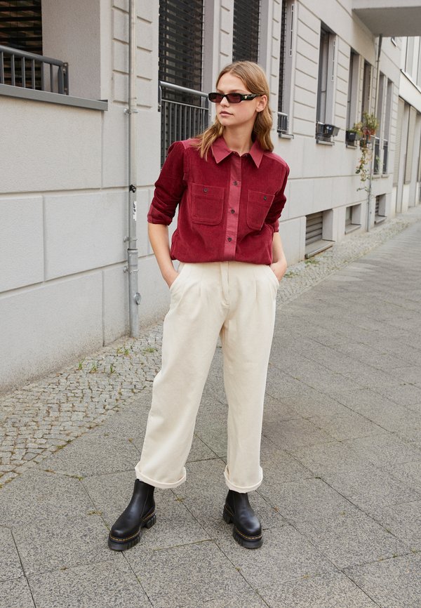 EDITED ELIS - Jean flare - natural beige/beige - ZALANDO.CH