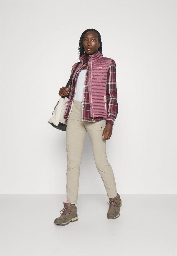 HI-TEC RAVEN MID WP - Trekingové boty - black/grape wine/černá - Zalando.cz