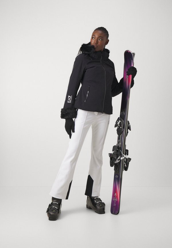EA7 Emporio Armani KITZBUHEL TORAY - Laskettelutakki - black/musta - Zalando.fi