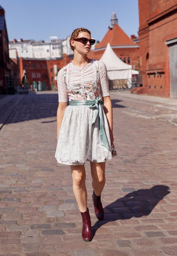 Krüger Dirndl Dirndl - rose/rosa - Zalando.de