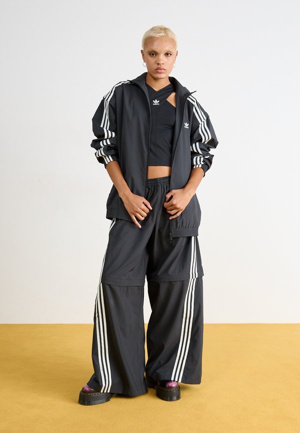adidas Originals 3-STRIPES WOVEN PARACHUTE - Tracksuit bottoms - black ...