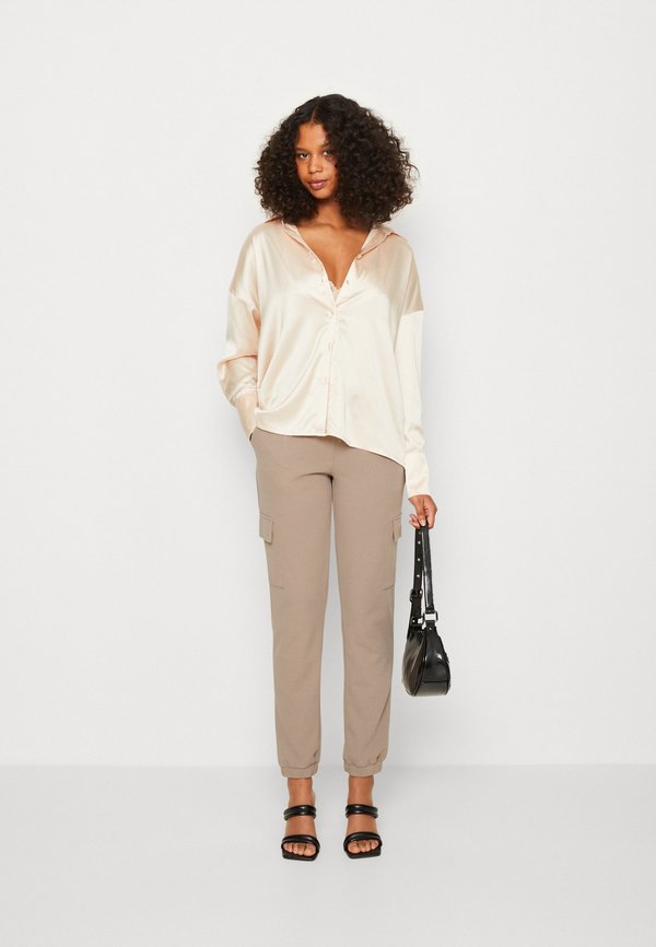 Gossard SUPERBOOST PADDED PLUNGE BRA - Push up-bh - nude - Zalando.se