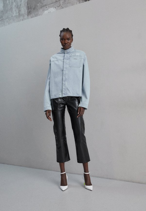 032c DOUBLE SHIFT PATCHWORK OVERSHIRT - Jeansjacke - light blue/hellblau - Zalando.de