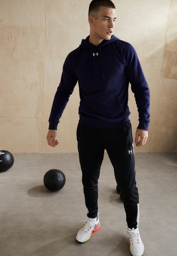 Under Armour RUN - Running jacket - black - Zalando.co.uk