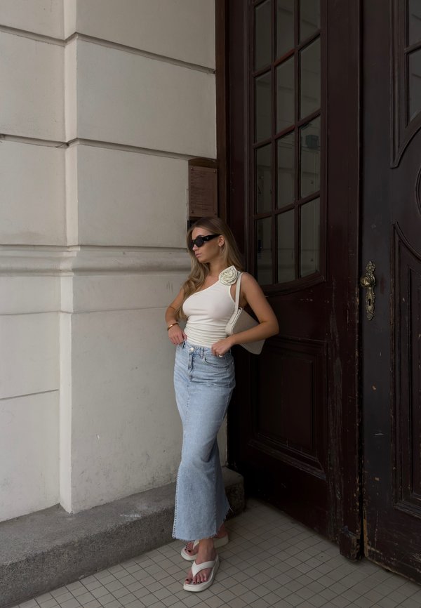 Melissa FREE - Infradito - beige - Zalando.it