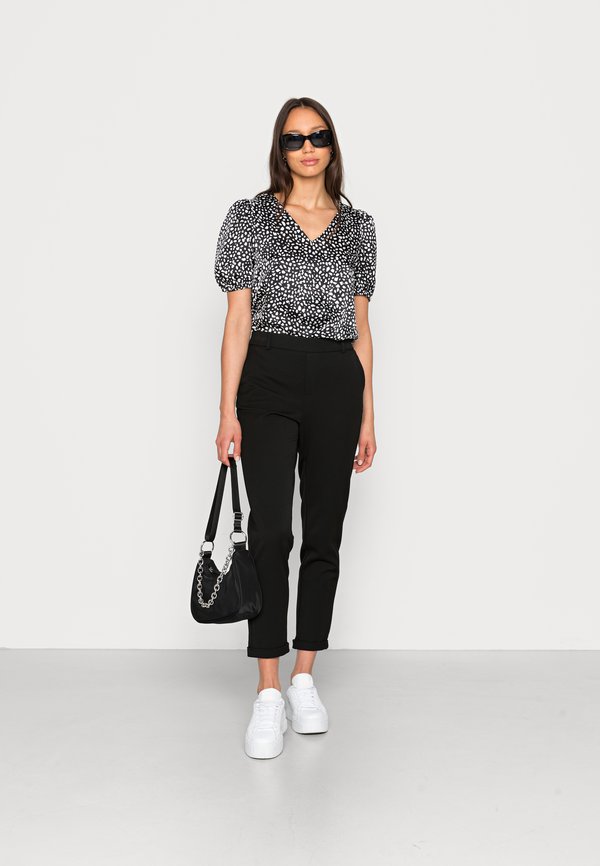 Vero Moda VMMAYA MR SOLID NOOS - Bukse - black/svart - Zalando.no