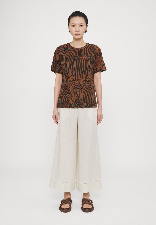 WEEKEND MaxMara ELOISA - T-Shirt print - marrone/braun - Zalando.ch