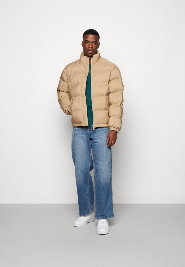 Weekday COLE PUFFER JACKET - Winterjacke - dark red/brown/braun ...