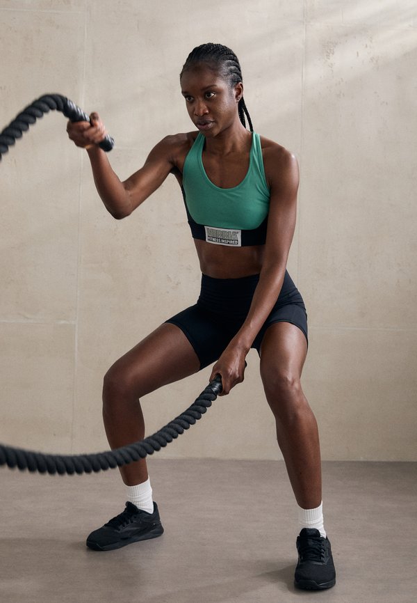 Stronger VOODOO - Sport-BH mit starker Stützkraft - schwarz/mehrfarbig ...