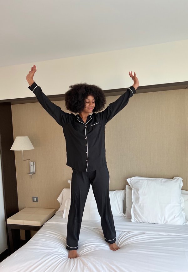 Anna Field SIMPLE SATIN SHORT SET - Pyjamas - black/svart - Zalando.no