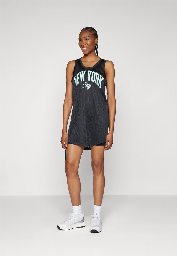 Girlfriend Collective TOMMY SQUARE NECK - Sport-BH mit mittlerer ...