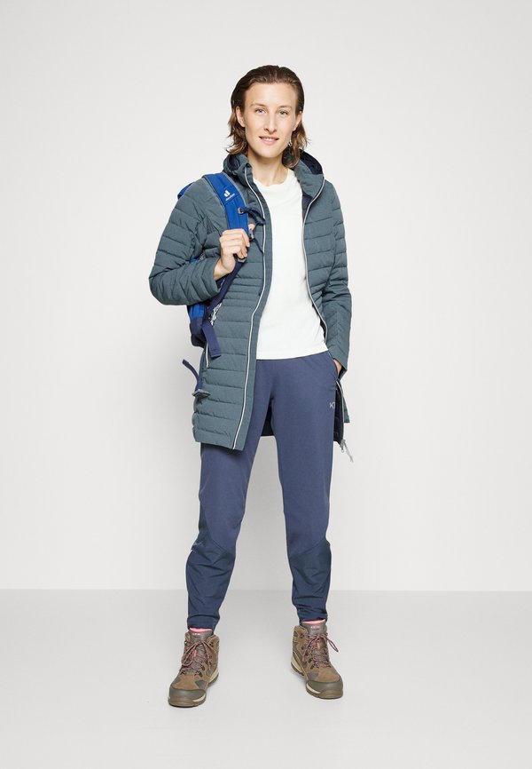 Hi-Tec RAVEN MID WP - Hikingschuh - black/grape wine/schwarz - Zalando.at