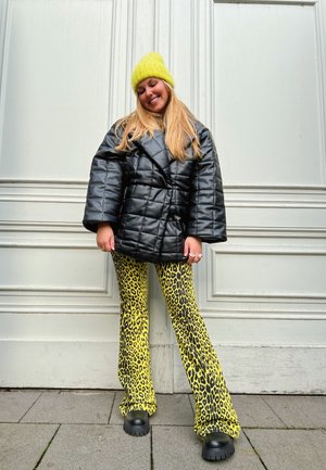 Gule Bukser | Damer | Køb bukser til kvinder online | ZALANDO