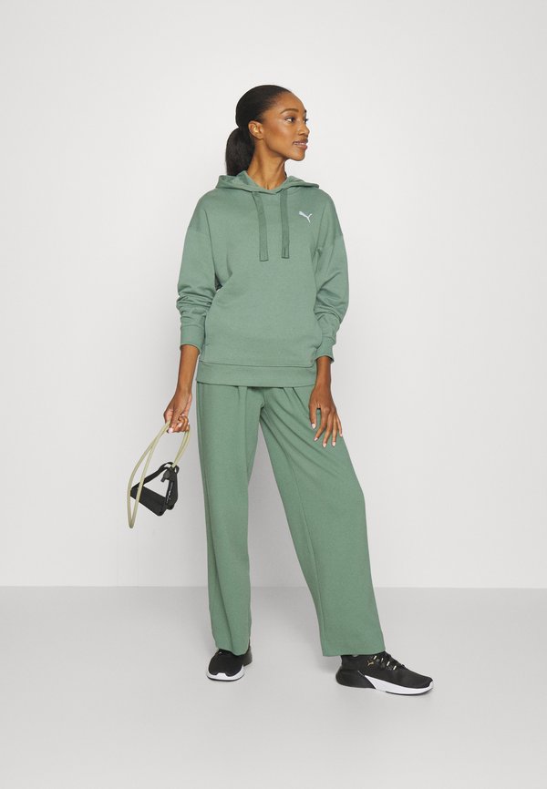 Puma ESS+ METALLIC LOGO - Jersey con capucha - black/gold/negro ...