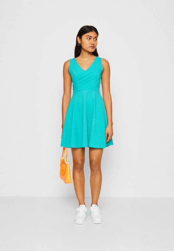 Nike Sportswear COURT VISION - Baskets basses - white/sea coral/volt black/blanc - ZALANDO.FR