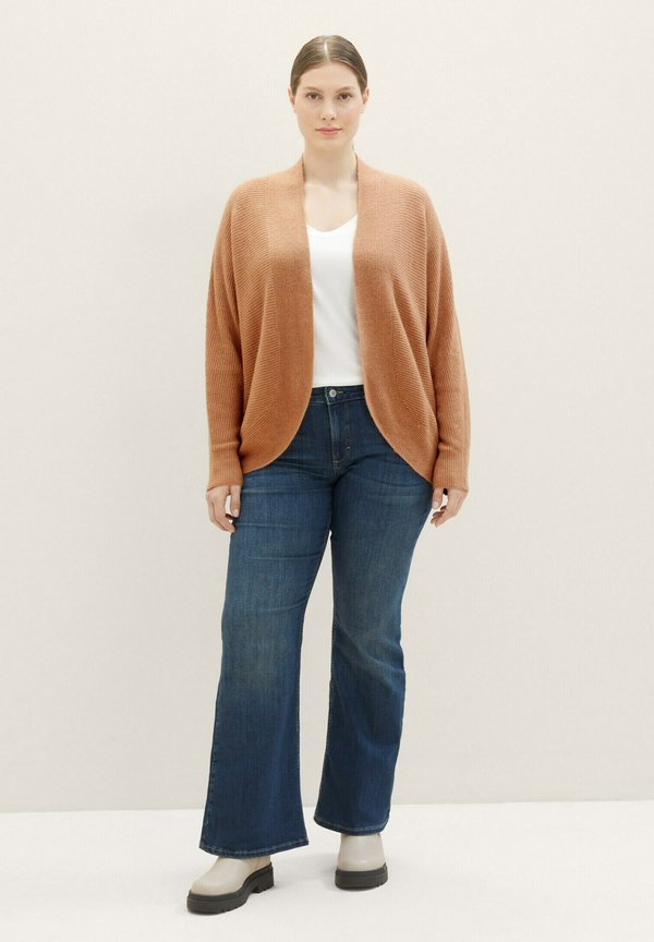 TOM TAILOR PLUS - Jeans Bootcut - clean mid stone blue denim/blue denim ...