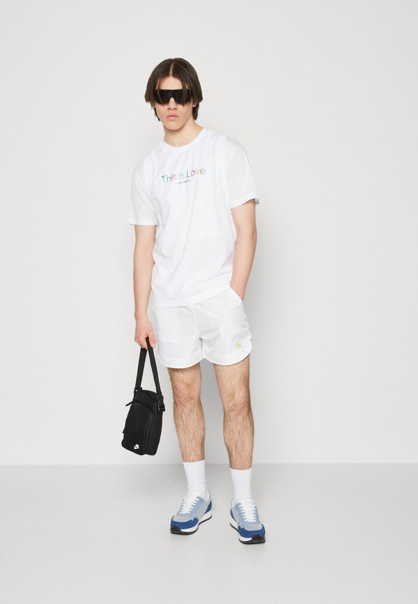 Jordan AIRBORNE FESTIVAL - Ülerinna-kott - black/must - Zalando.ee