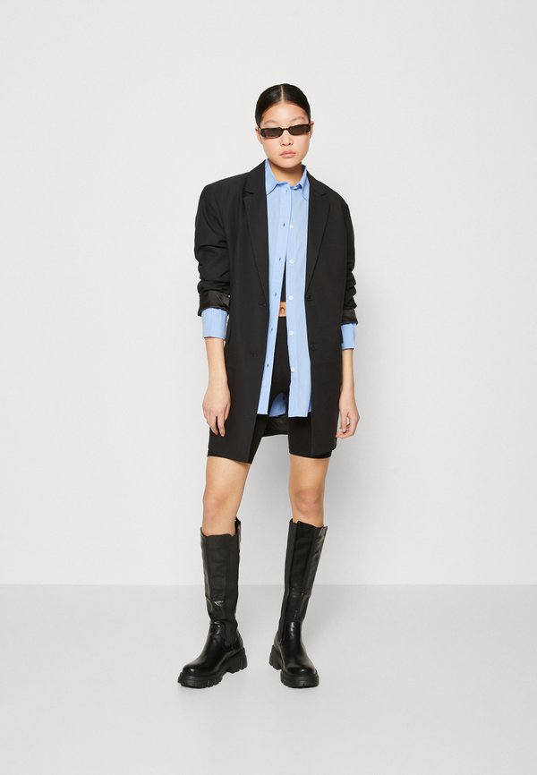 Cream MATILDA BIKER - Shorts - optical white/blanco - Zalando.es