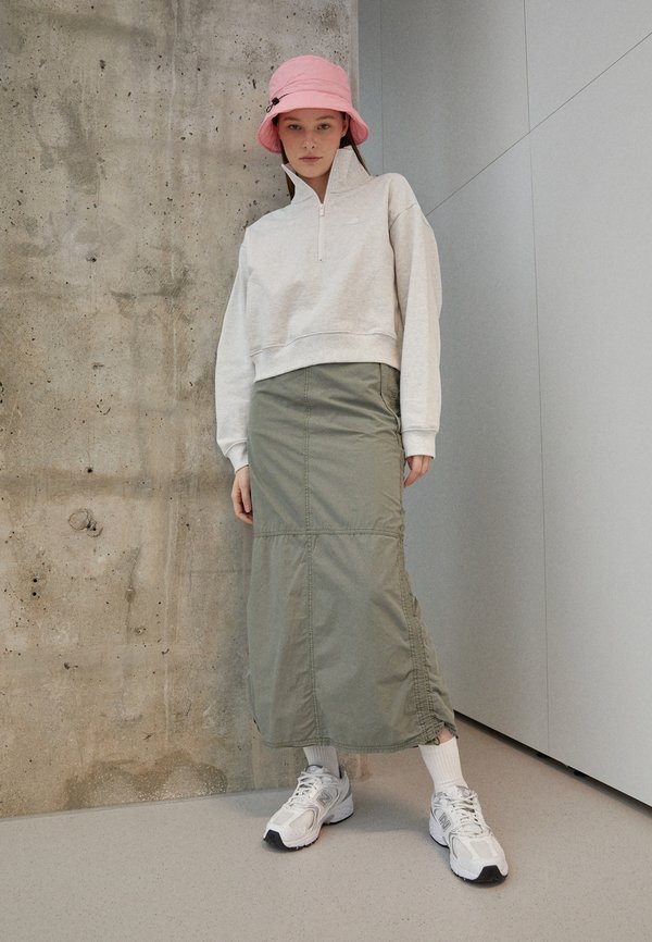 New Balance ATHLETICS REMASTERED FRENCH TERRY 1/4 ZIP - Sweatshirt ...