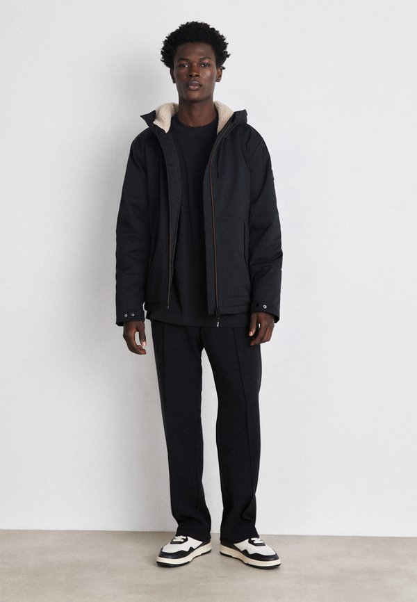 Weekday KEN TRACKPANTS UNISEX - Pantalon classique - black/noir ...