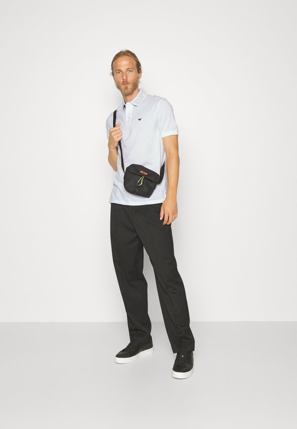 Filippa K SAMSON TROUSER - Stoffhose - black/schwarz - Zalando.ch