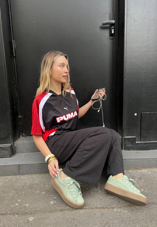 Jaded London LAZY WILLY MONSTER JOGGER UNISEX - Jogginghose - black ...