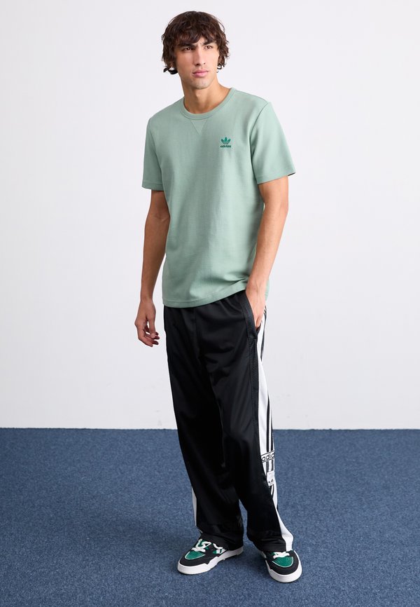 adidas Originals ADI2000 - Skatesko - core black/footwear white ...