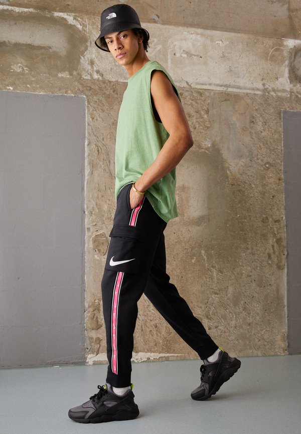 Nike Sportswear Air Tracksuit Bottoms Black Summit White Black